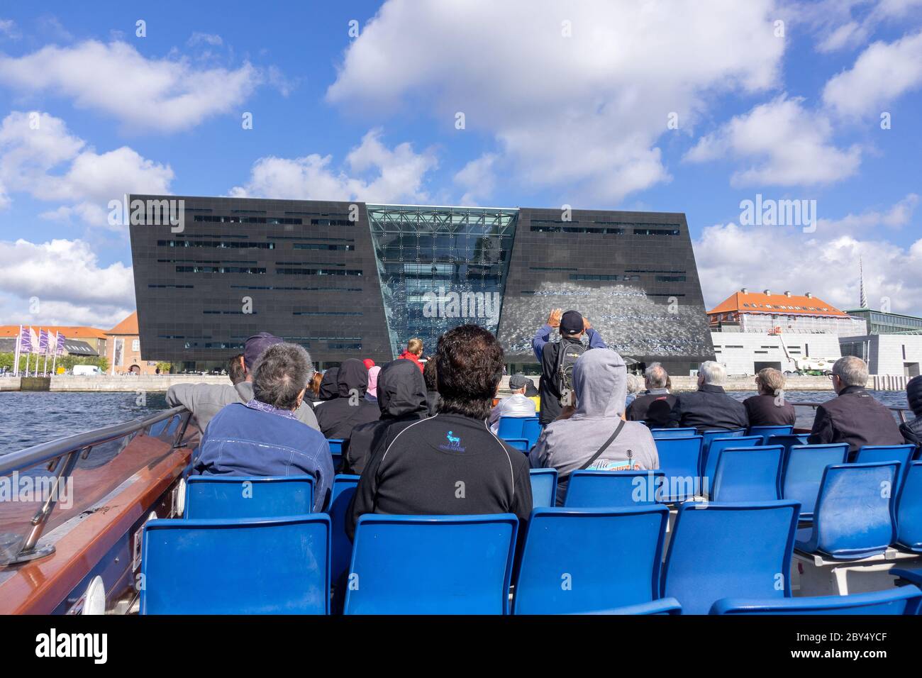 The Royal Danish Library The Black Diamond At The Inner Harbour ...