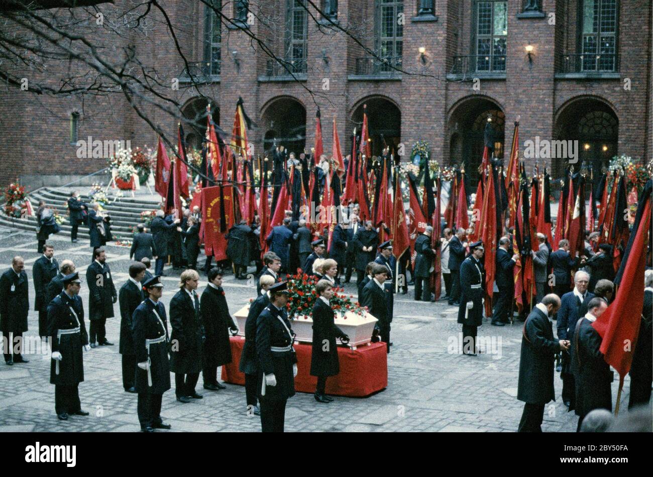 15 february 1927 hi-res stock photography and images - Alamy