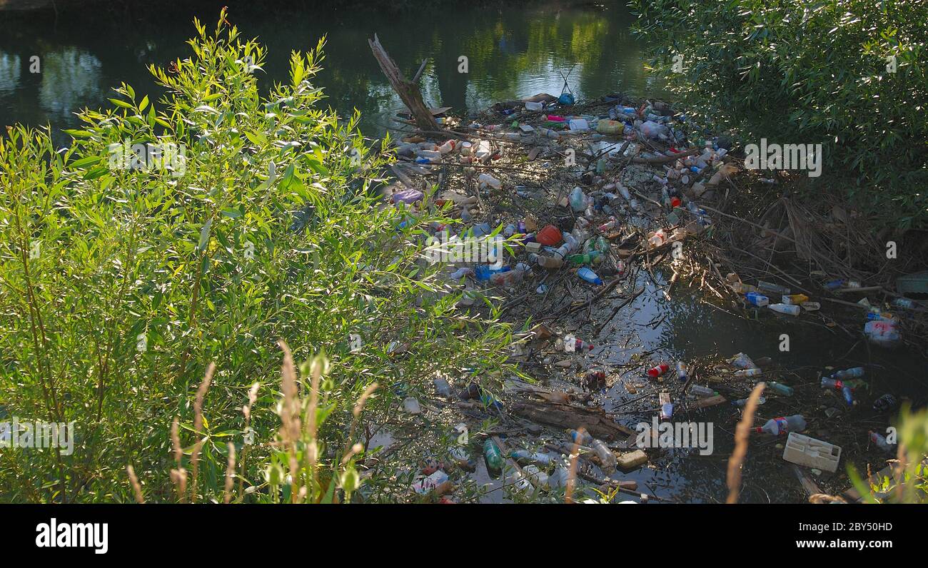 Hazardous pollution hi-res stock photography and images - Alamy