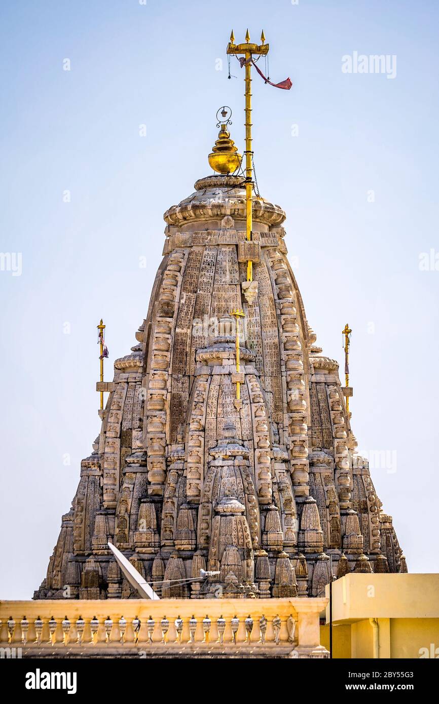 Tall roof of Hindu Temple Udaipur India Stock Photo - Alamy
