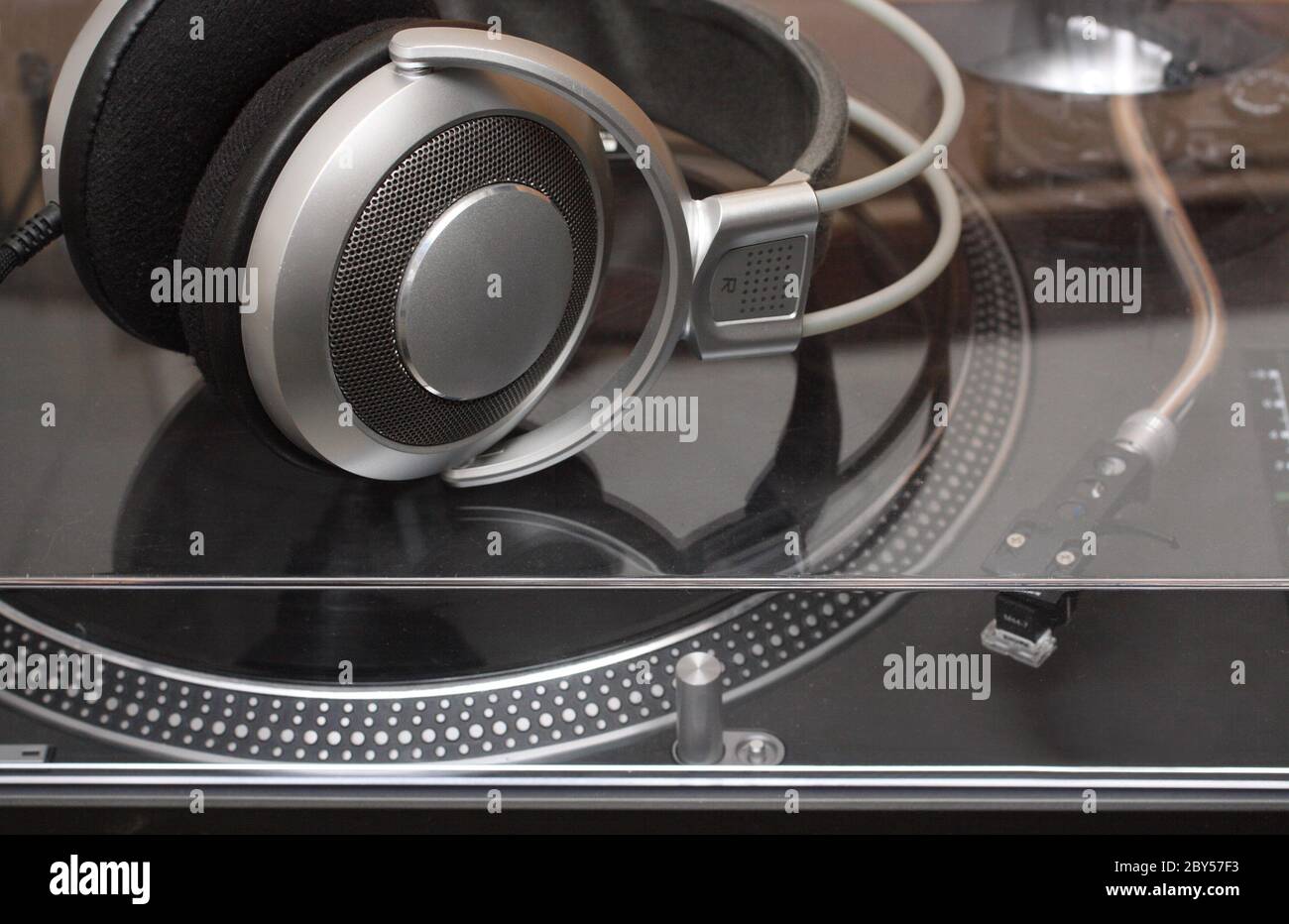 Grooved disc hi-res stock photography and images - Alamy