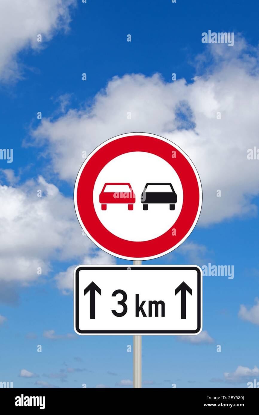 traffic sign Ueberholverbot, no passing nex 3 km, Germany Stock Photo ...