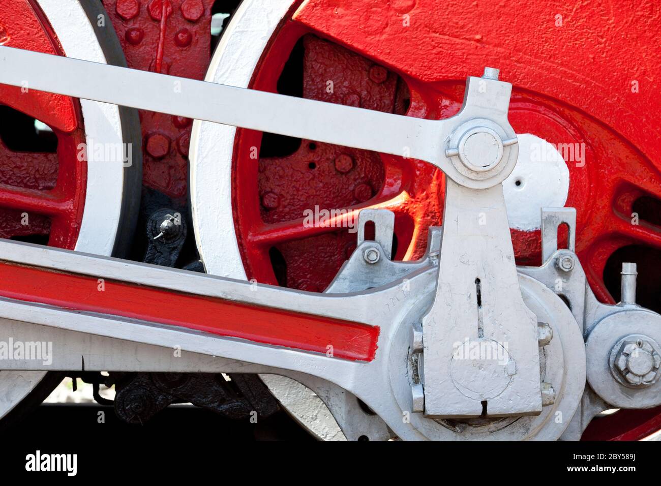 old red wheel Stock Photo - Alamy