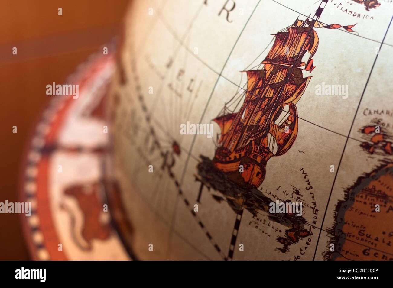 Globe ship hi-res stock photography and images - Alamy