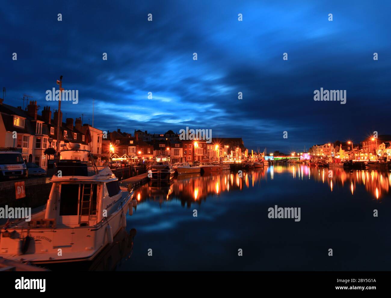 Nautical twilight view hi-res stock photography and images - Alamy