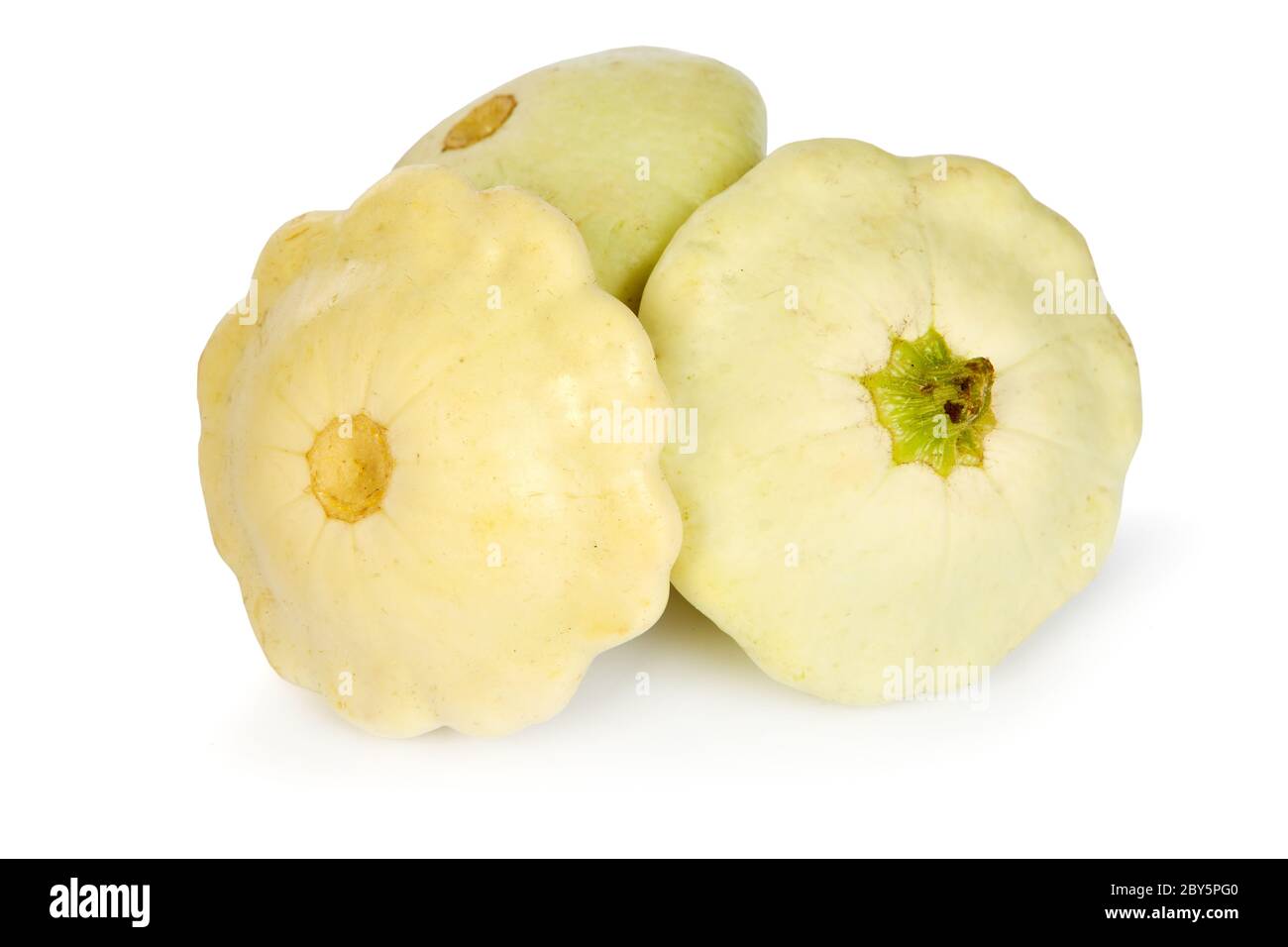White Pattypan Squash isolated on white Stock Photo - Alamy