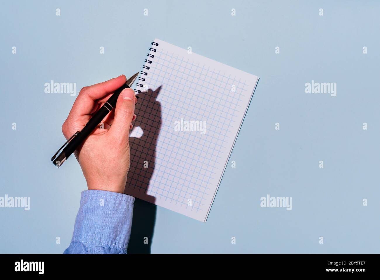 Hard light study hi-res stock photography and images - Alamy