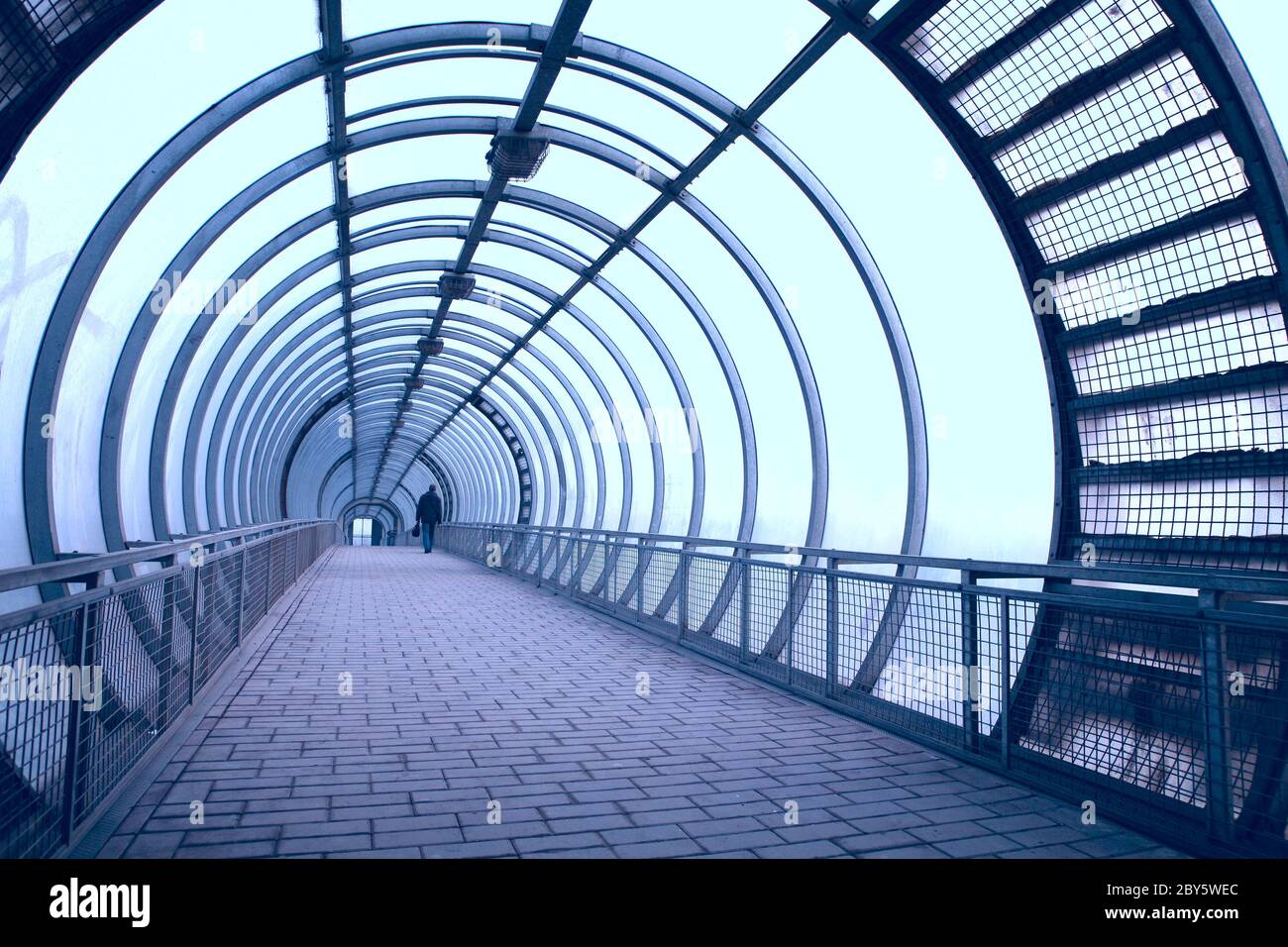 Walking design corridor hi-res stock photography and images - Alamy