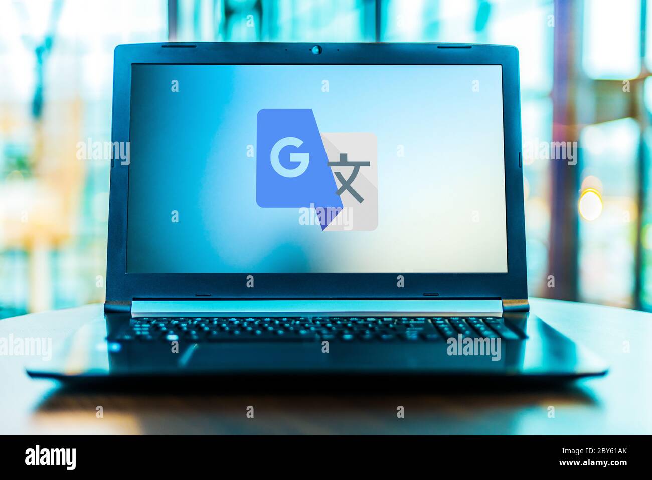 Google translate computer hi-res stock photography and images - Alamy