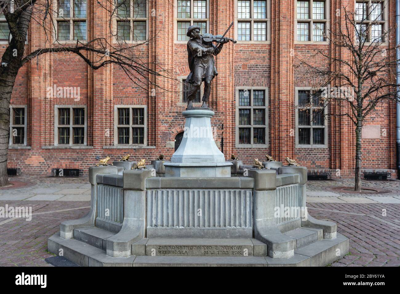 Rafter square hi-res stock photography and images - Alamy