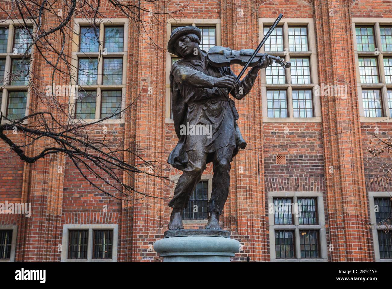 Rafter square hi-res stock photography and images - Alamy