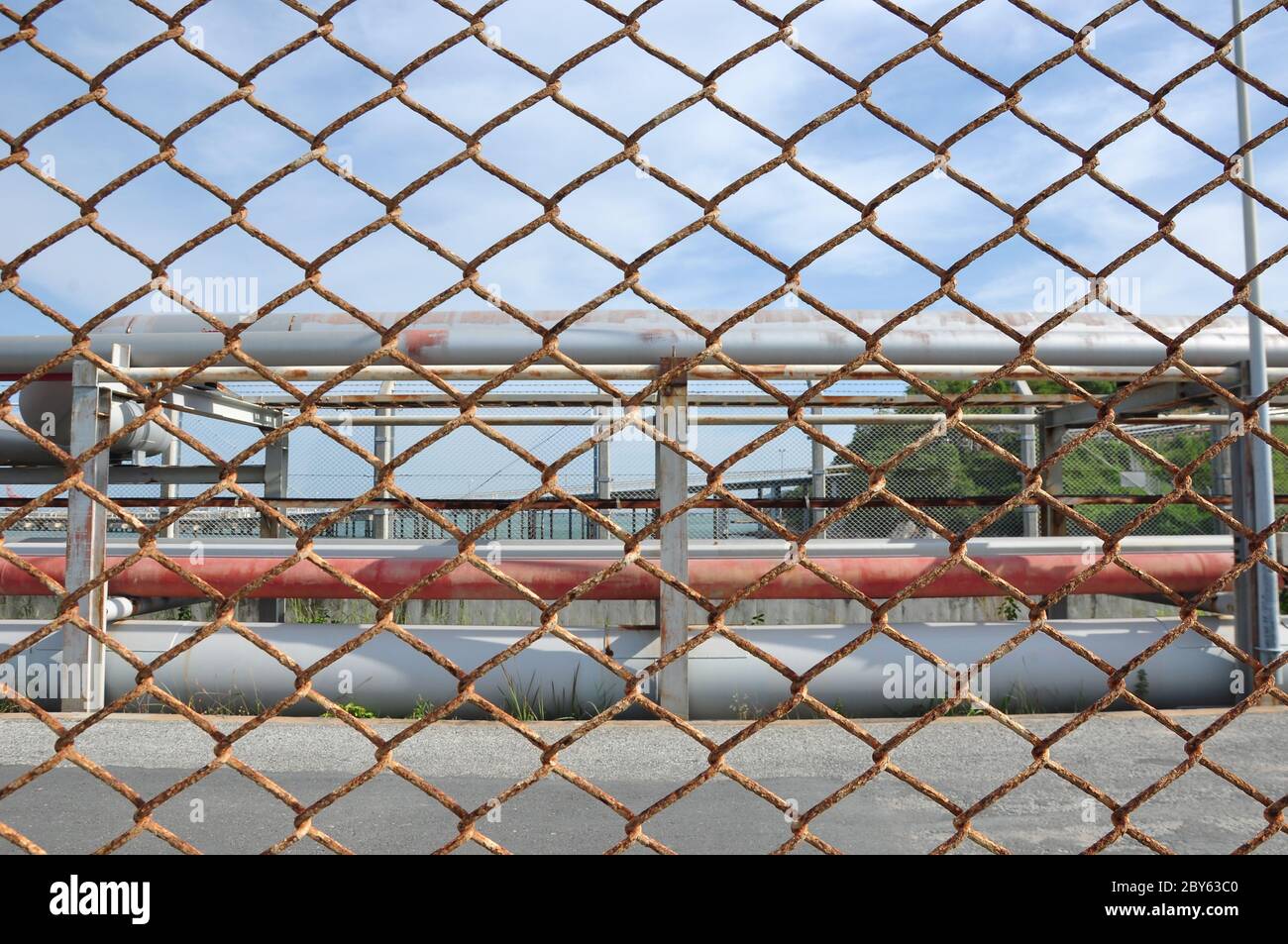 Braided fence hi-res stock photography and images - Alamy