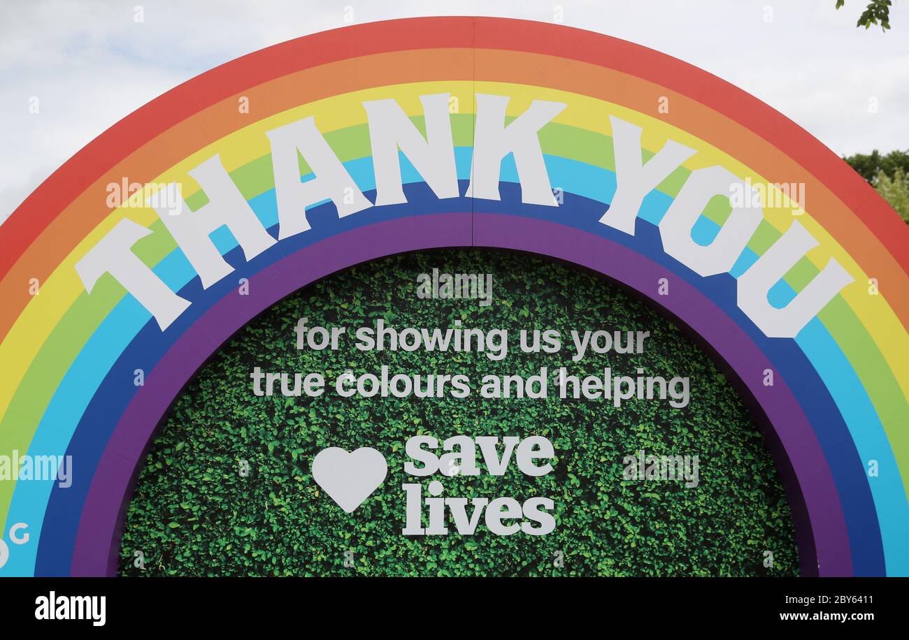 Thank you nhs signs hi-res stock photography and images - Alamy