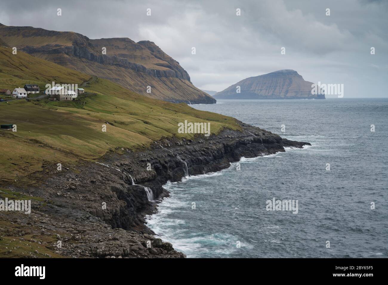 Classic Faroe Islands scenery with towering cliffs, Islands, mountains ...