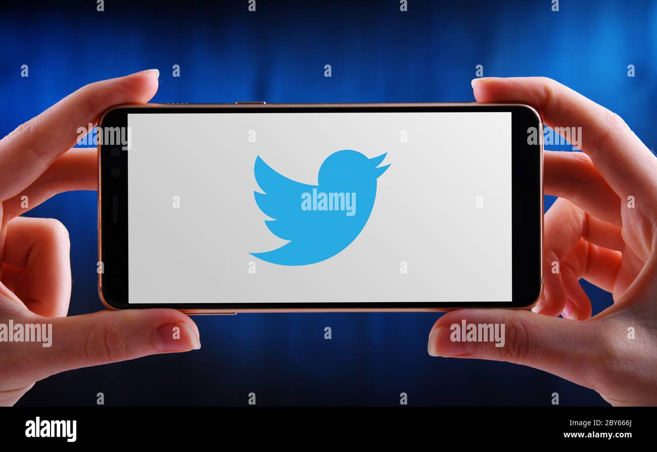 Twitter logo display computer screen hi-res stock photography and ...