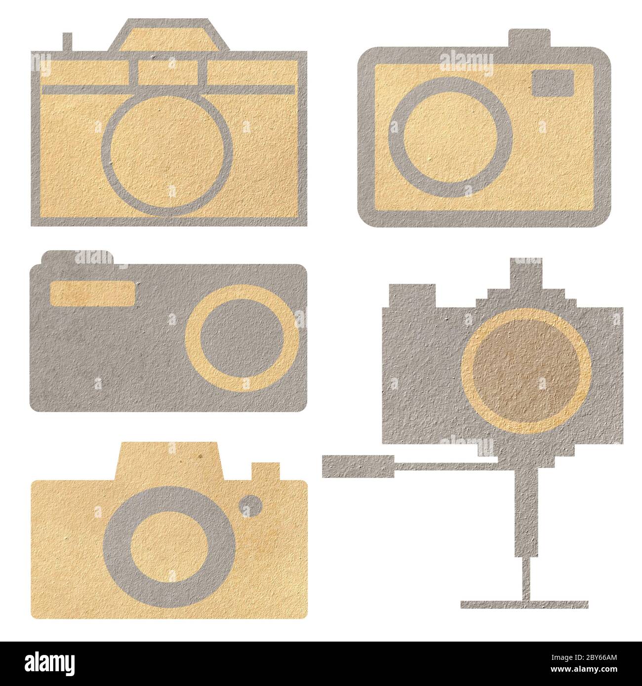 classic camera from paper craft isolated Stock Photo - Alamy