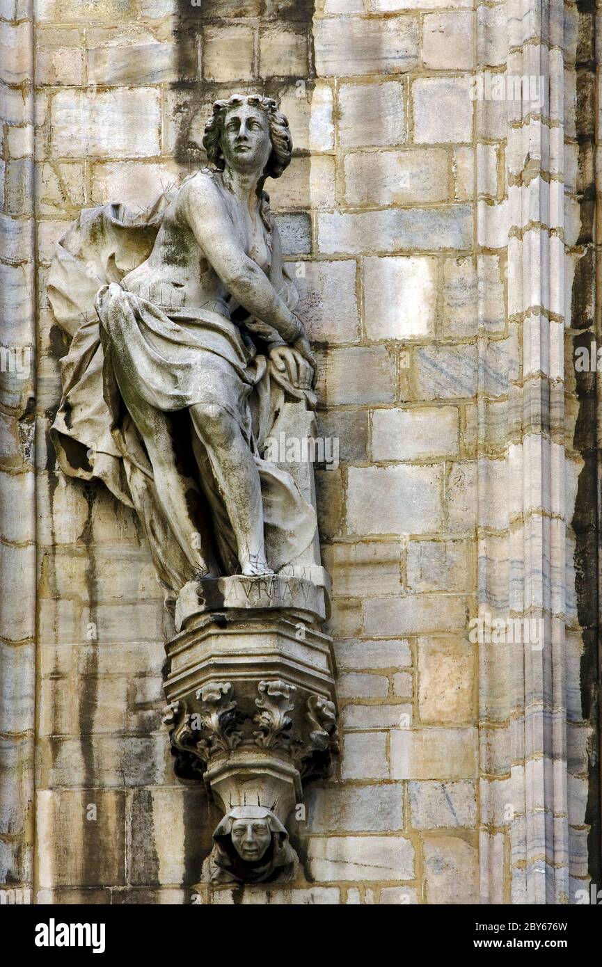 statue in the dome Stock Photo - Alamy