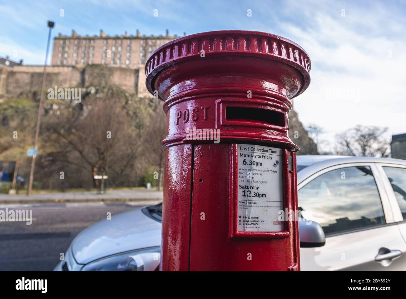 Pillar box royal mail hi-res stock photography and images - Alamy