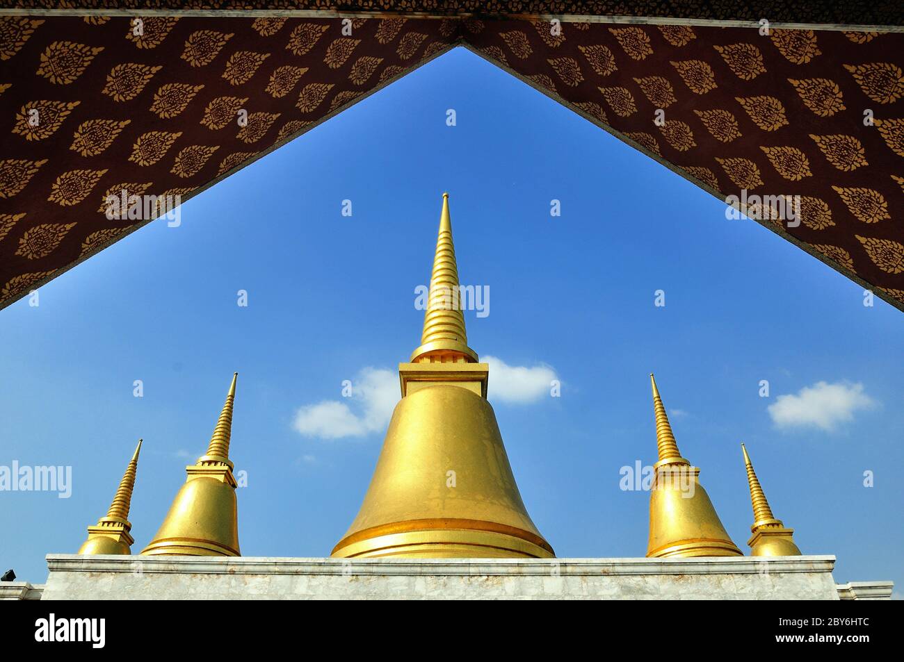 Pali canon hi-res stock photography and images - Alamy