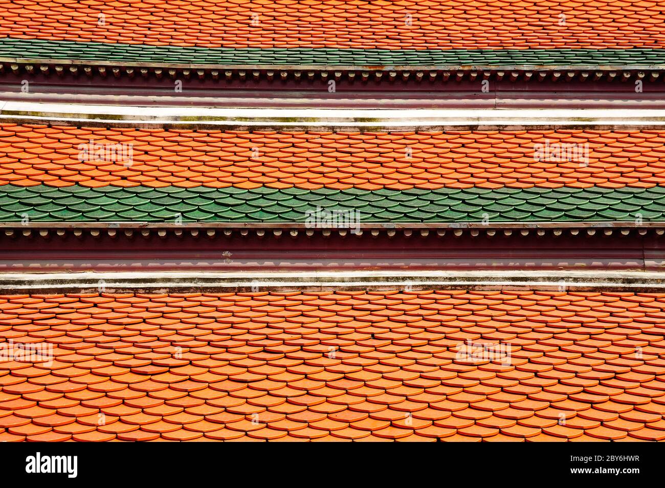 thai temple roof Stock Photo - Alamy