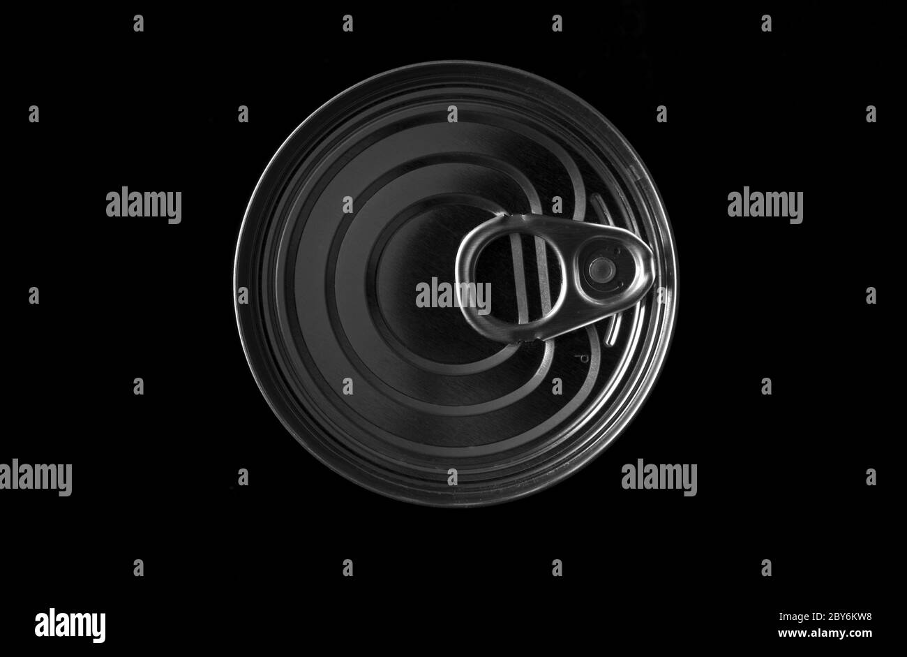 everyday kitchen items and utensils - tin can Stock Photo - Alamy