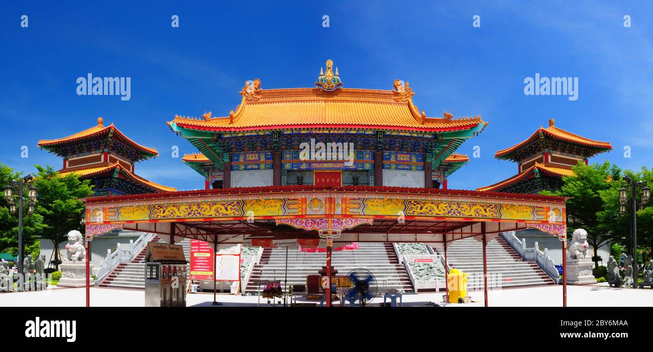 Most beautiful chinese temple bangkok hi-res stock photography and ...