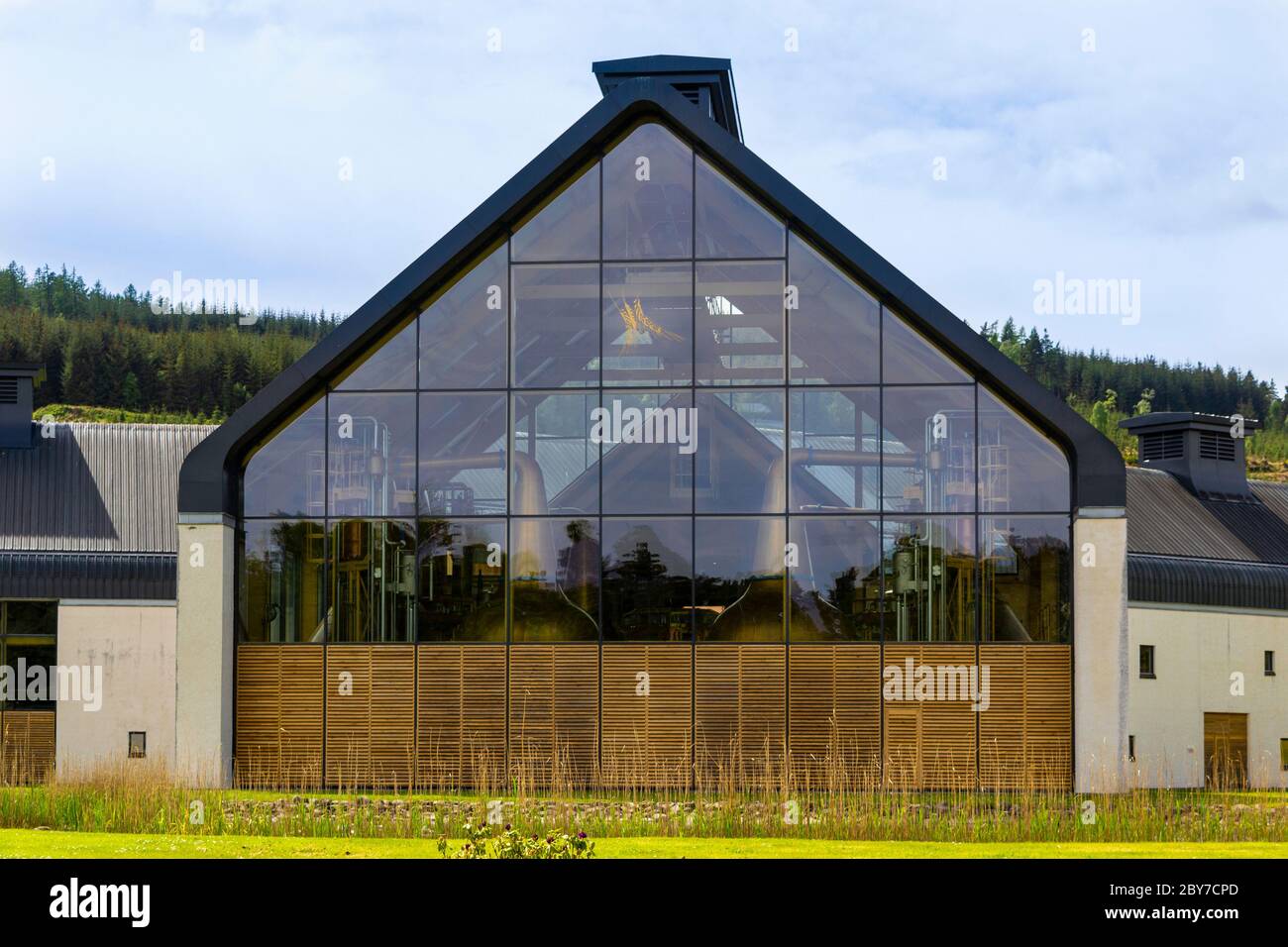 DALMUNACH WHISKY DISTILLERY CARRON MORAY SCOTLAND THE MAIN BUILDING AND ...