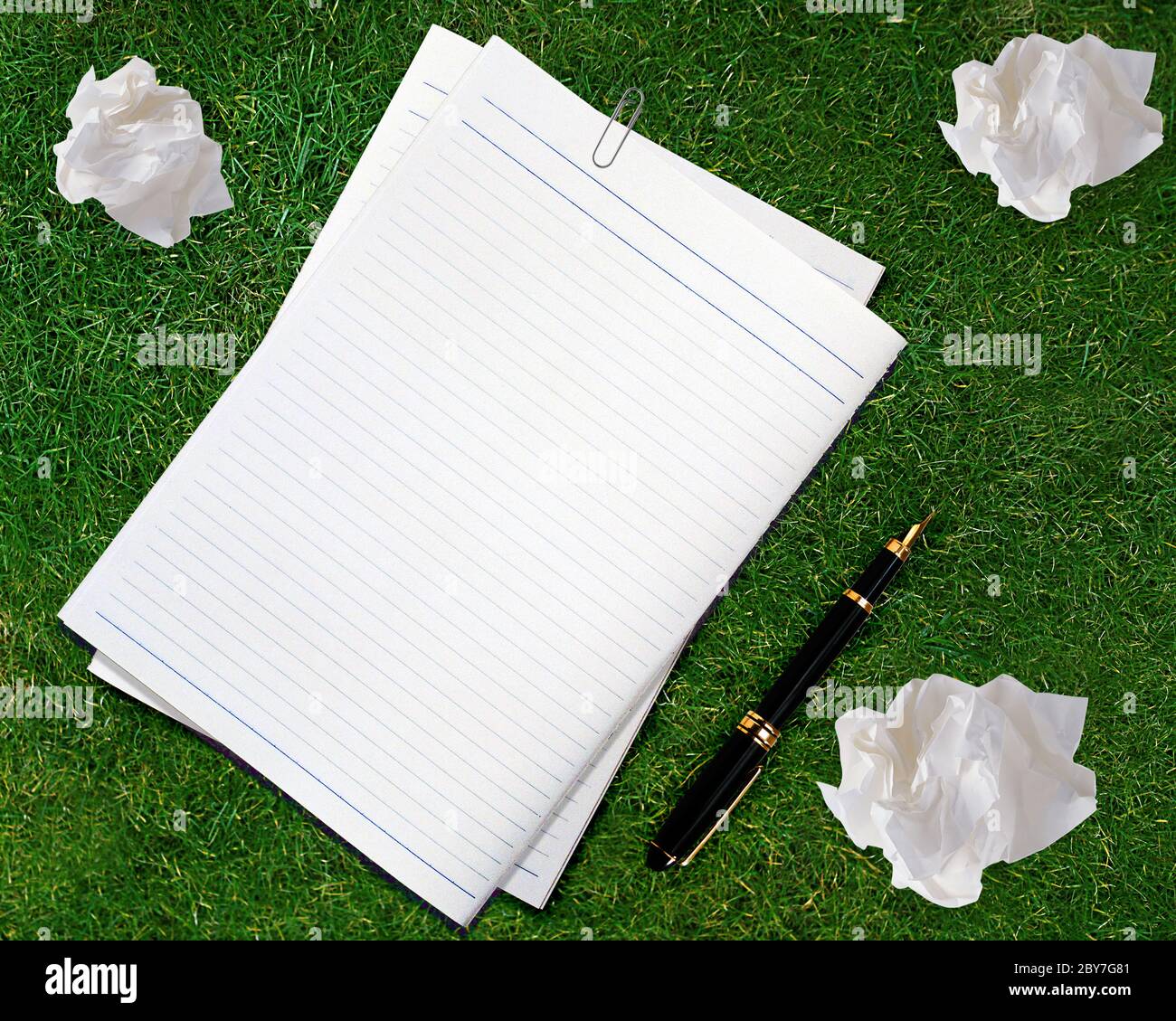 Blank white paper Stock Photo - Alamy