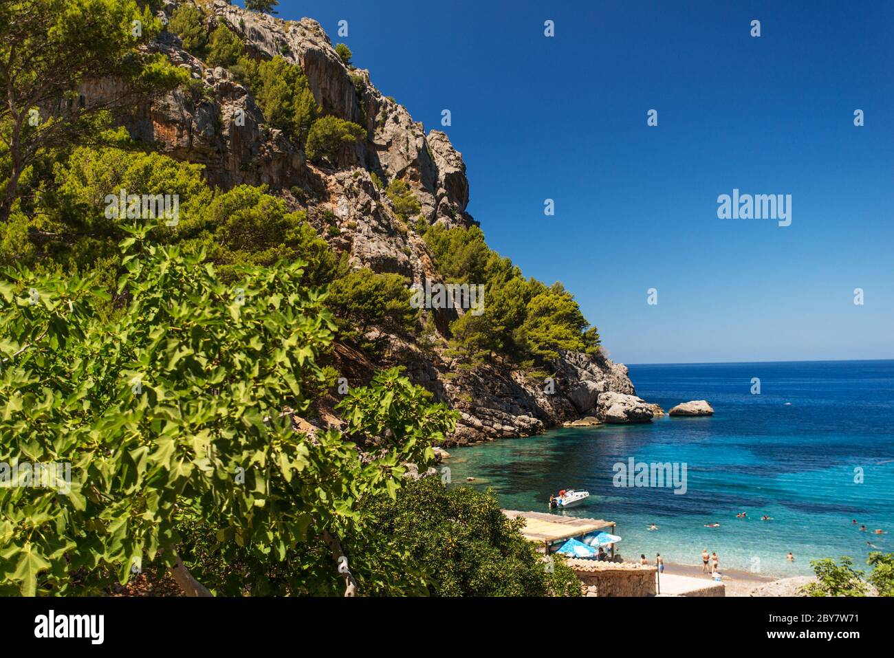 Lagoon exotic hi-res stock photography and images - Alamy