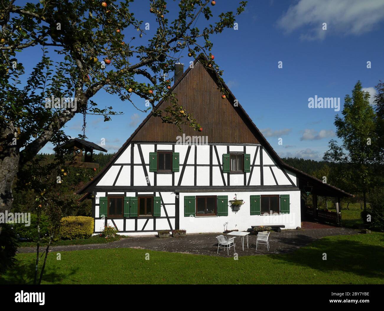Timber frame house renovated hi-res stock photography and images - Alamy