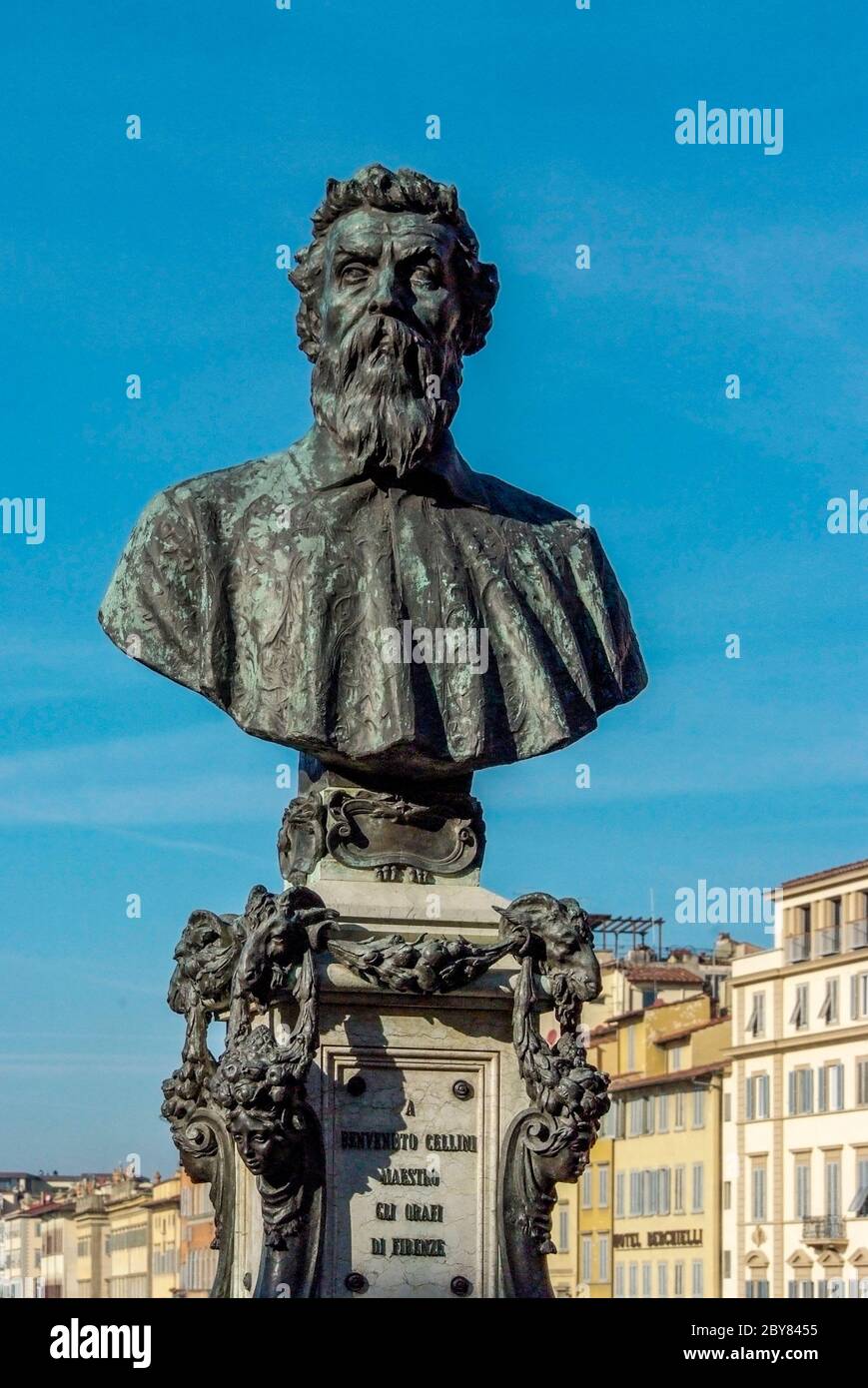 Benvenuto Cellini, Florence,bust,ponte vecchio Stock Photo - Alamy