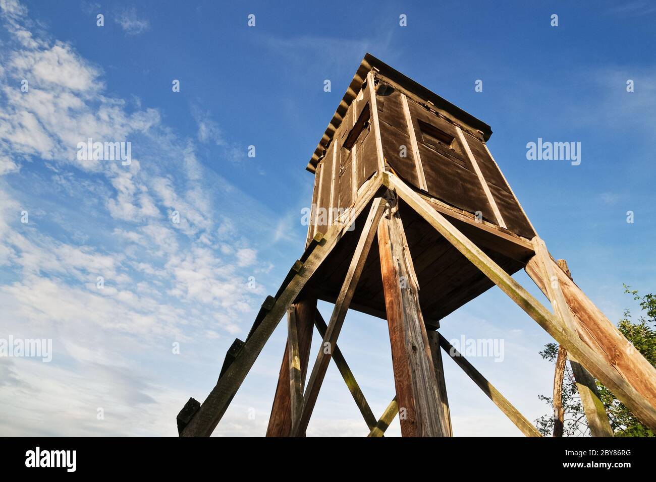 High stand hi-res stock photography and images - Alamy