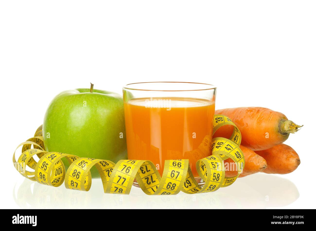 Carrot and apple juice Stock Photo - Alamy