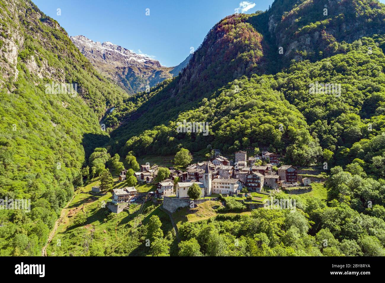 Savogno - Valchiavenna (IT) - view of the village Stock Photo - Alamy