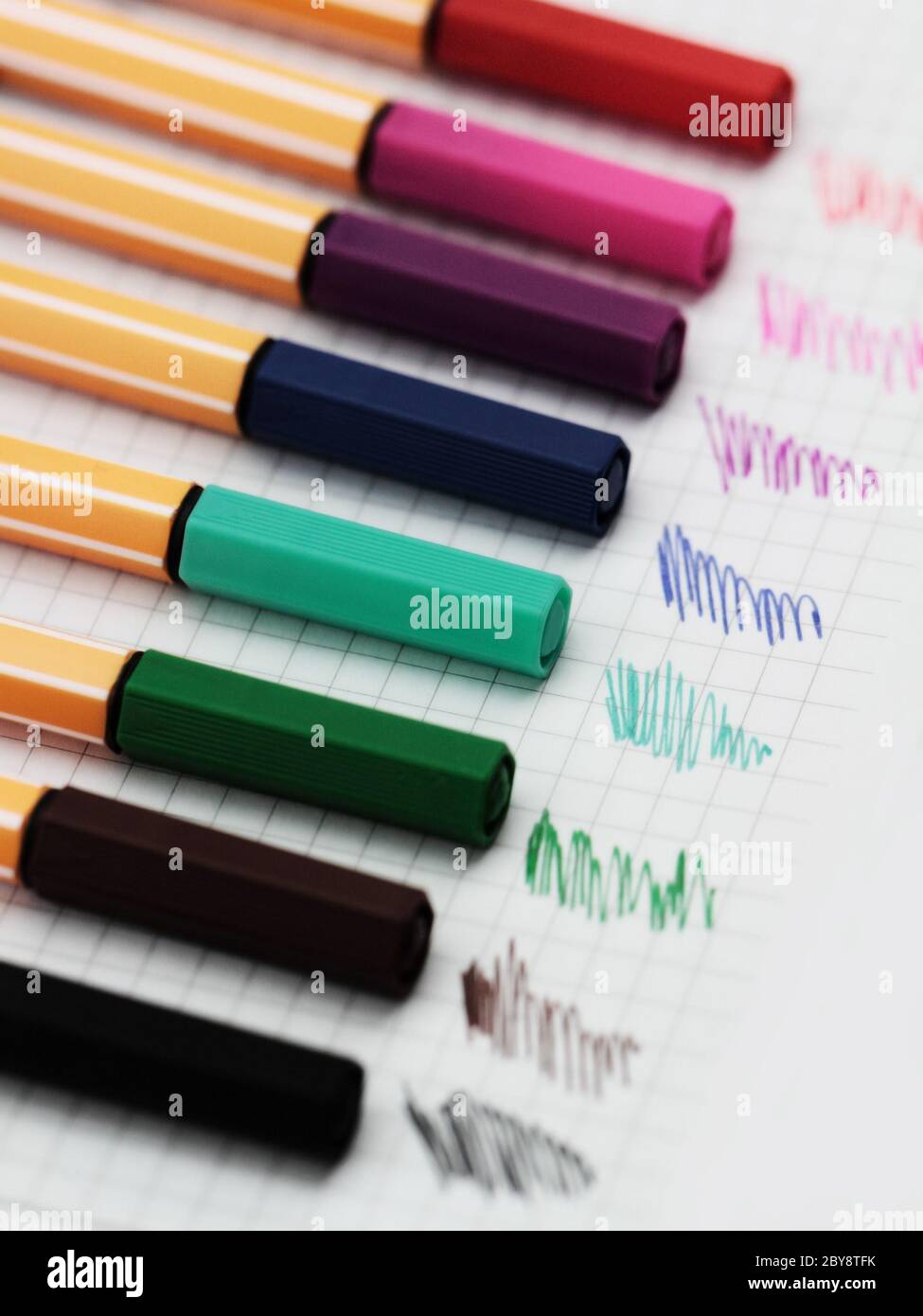 Graduated colour backgrounds hi-res stock photography and images - Alamy