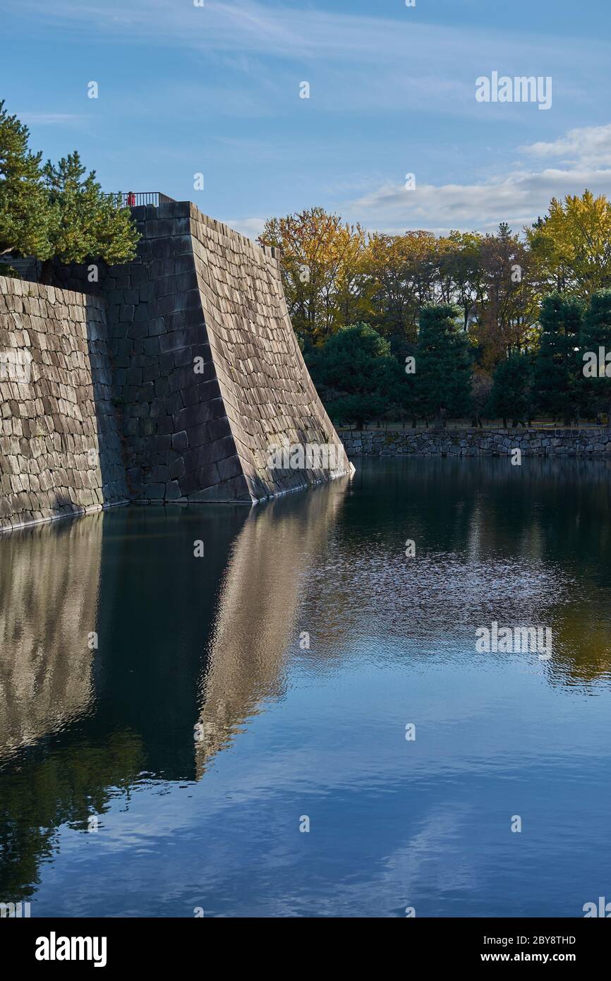 Walls and water moat in the old Japanese Shogun residence of Nijo ...