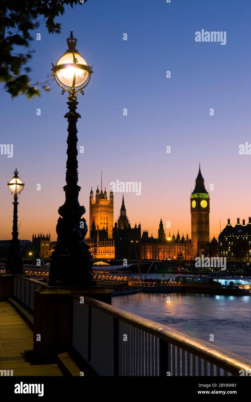 Houses of parliament street view hi-res stock photography and images ...