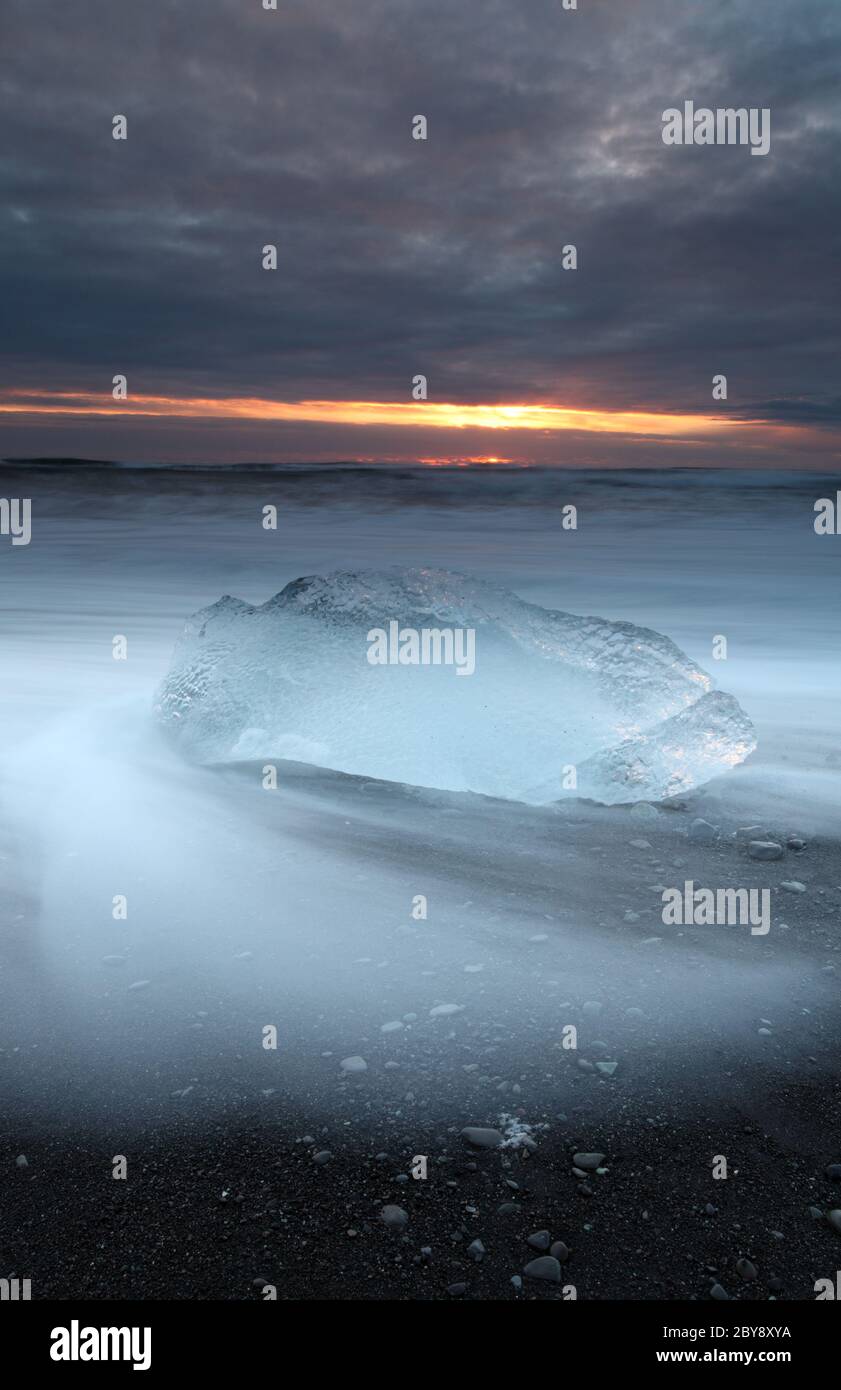 Blue iceburg hi-res stock photography and images - Alamy