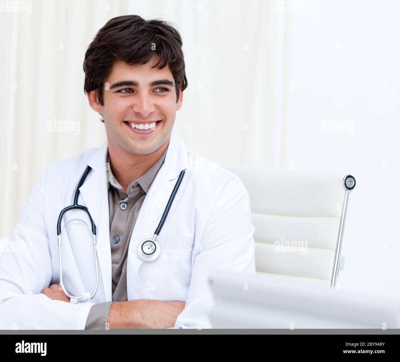 Self assured doctor stethoscope hi-res stock photography and images - Alamy