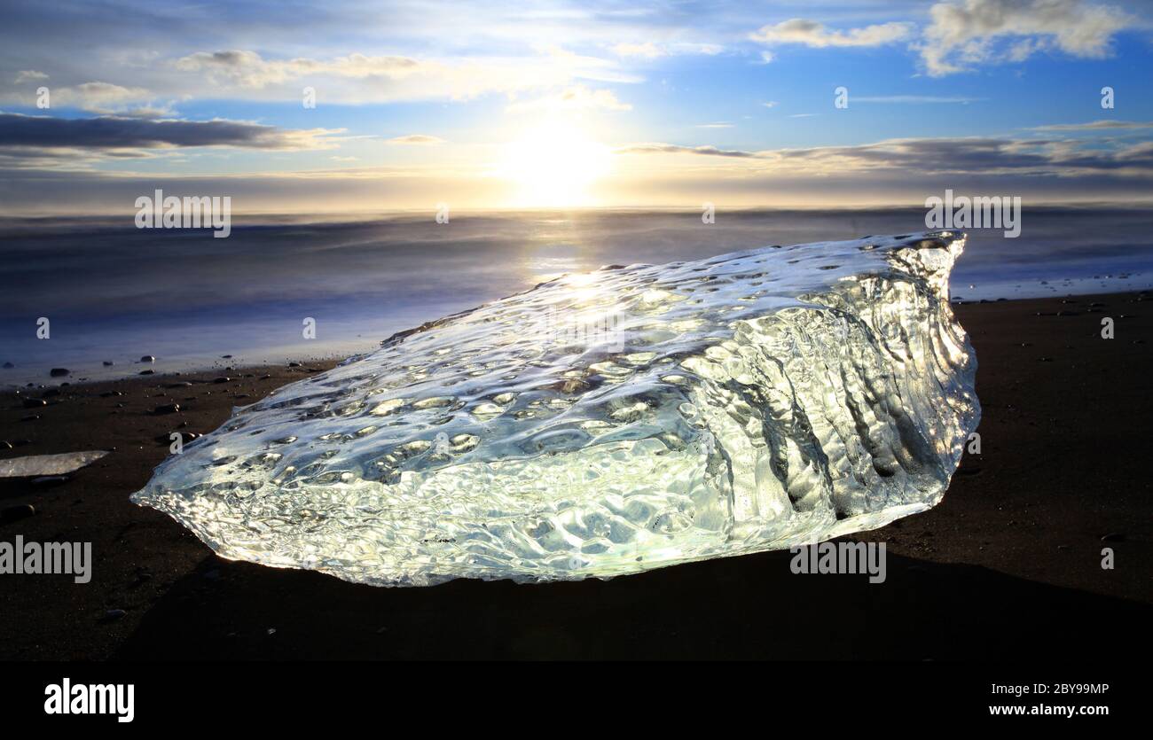 Blue iceburg hi-res stock photography and images - Alamy