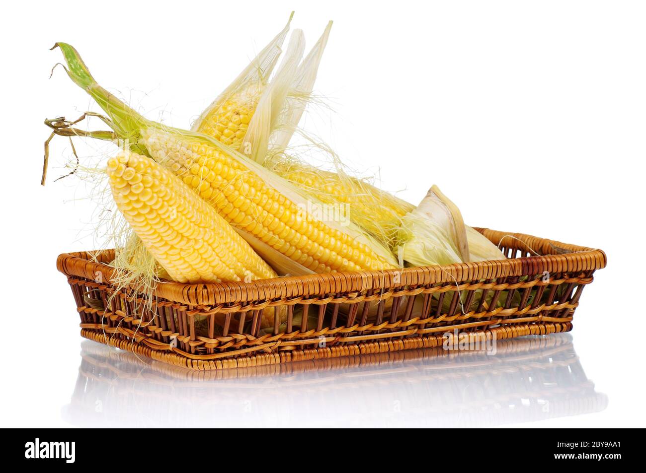 Fresh corn hi-res stock photography and images - Alamy