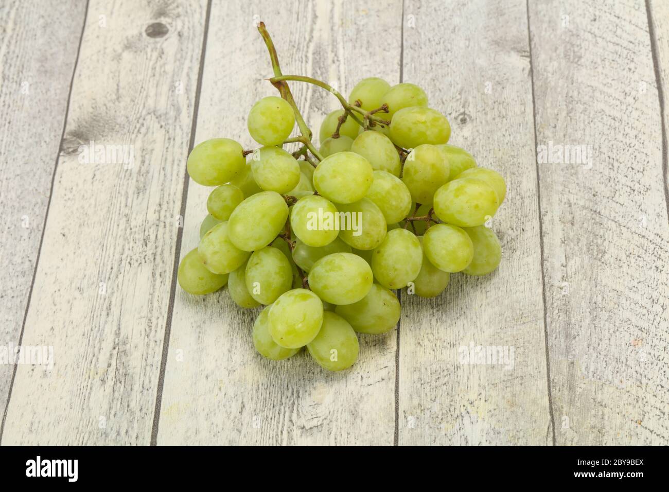 Sweet ripe fresh Green grape branch Stock Photo - Alamy