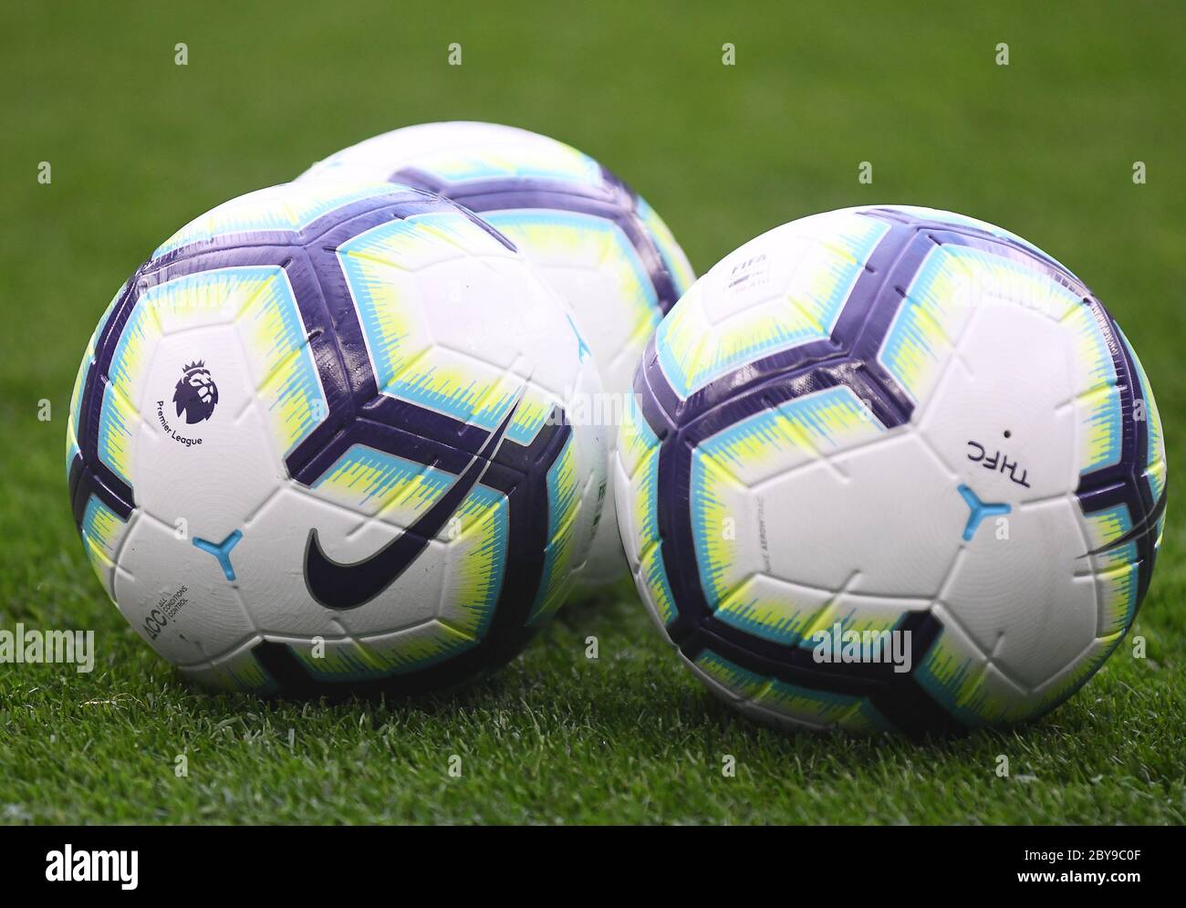 English football match stadium hi-res stock photography and images - Alamy