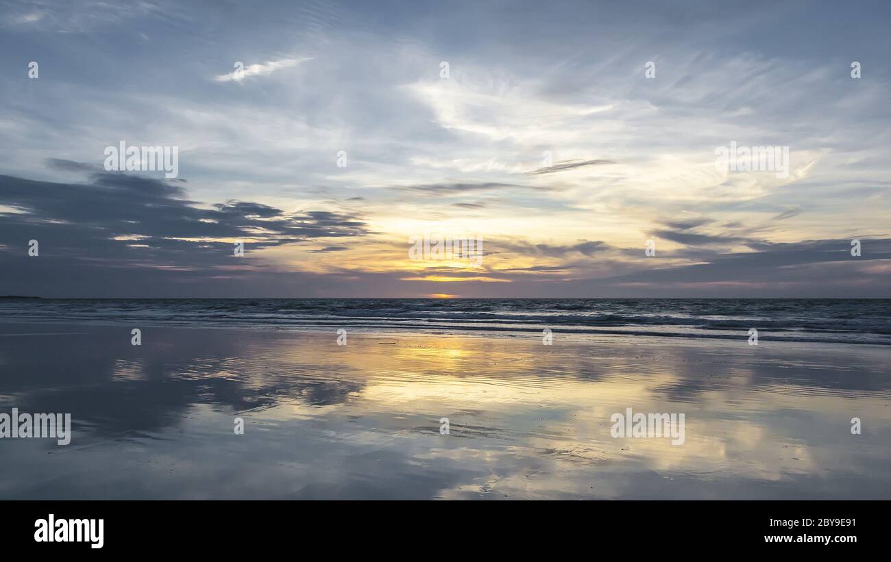 Broome sunset hi-res stock photography and images - Alamy