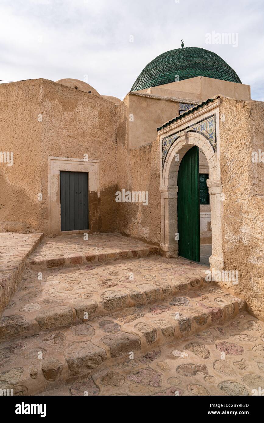 The berber village of takrouna, tunisia Stock Photo - Alamy