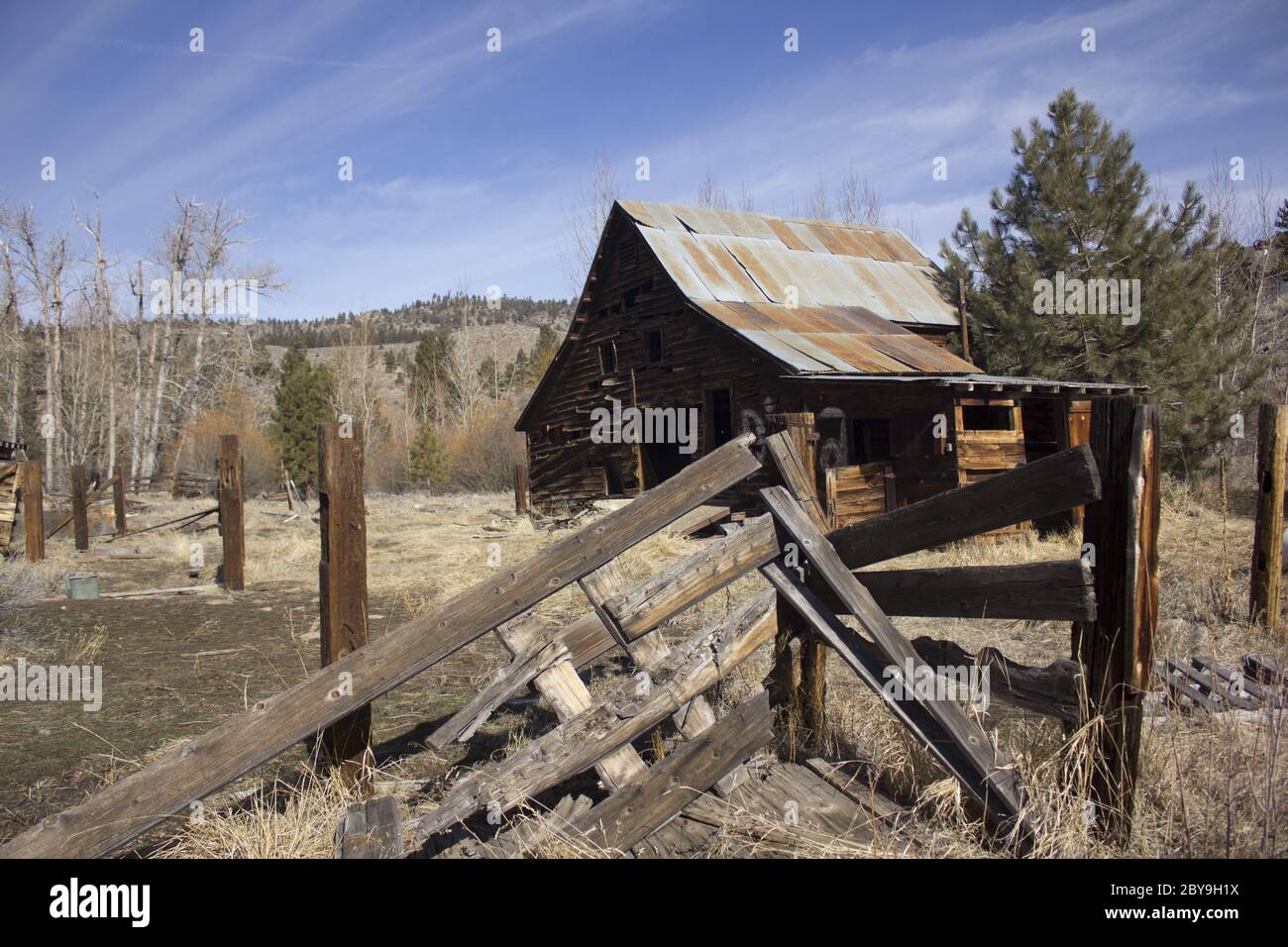 Old horse stable hi-res stock photography and images - Alamy
