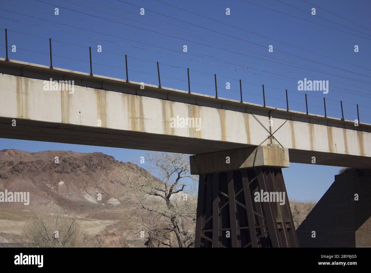 train bridge in western nevada Stock Photo - Alamy