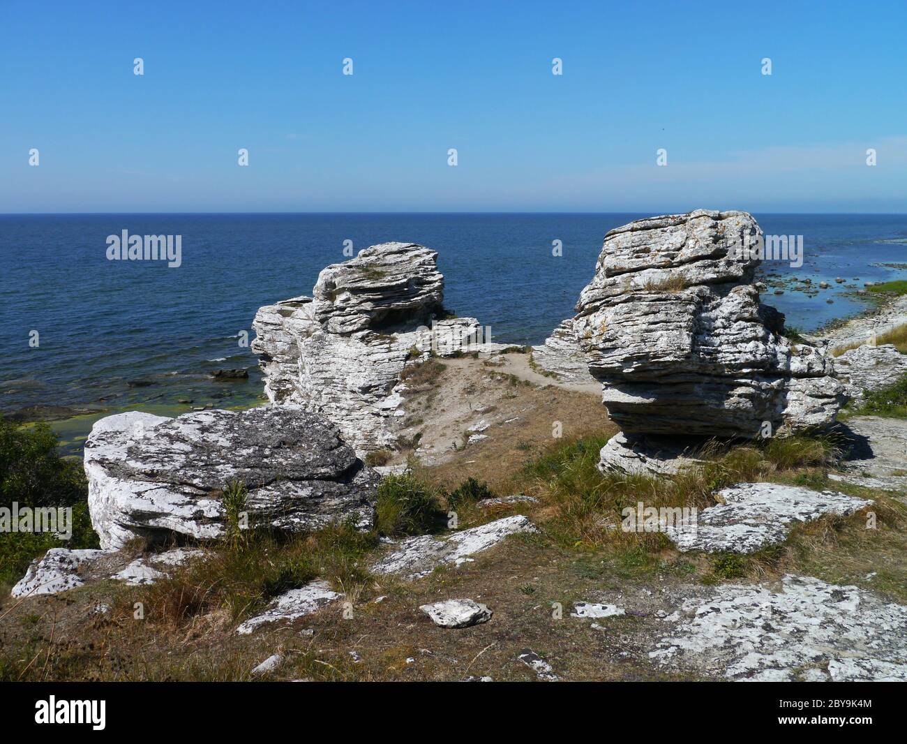 Limestone pillars hi-res stock photography and images - Alamy