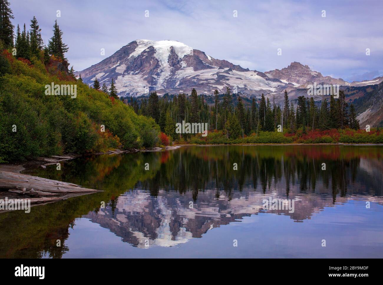 Bench Lake and Mt. Rainier with beautiful, calm reflections in autumn ...