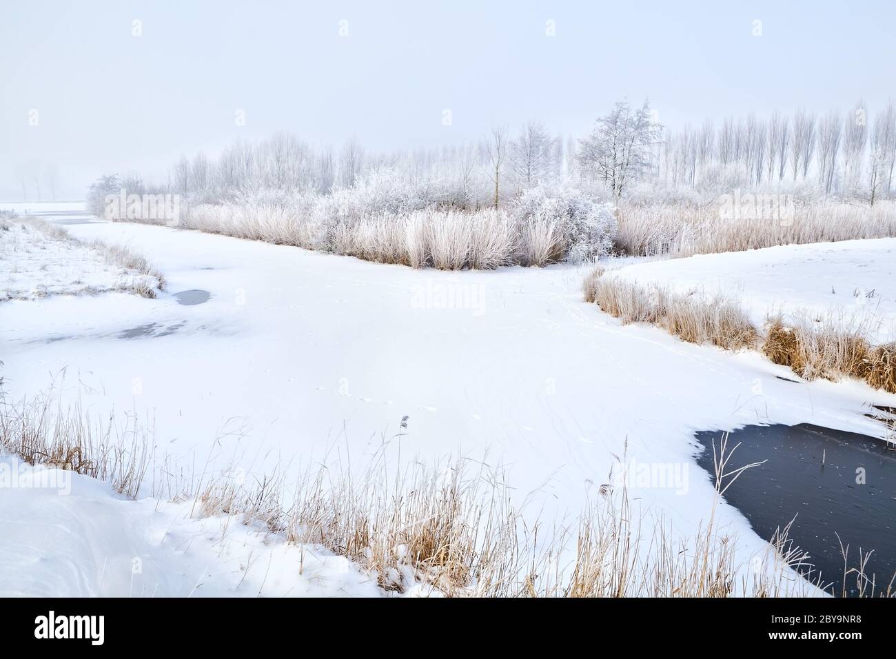 Calm frozen river hi-res stock photography and images - Alamy